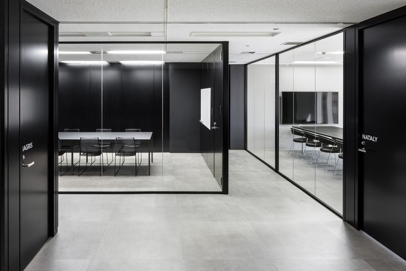 株式会社SUPER STUDIO | 【法務】東京都目黒区 法務スペシャリスト！リモートワーク可能！SaaS事業とD2C事業を展開しているベンチャー企業の転職・求人情報 | 士業・管理部門で ...